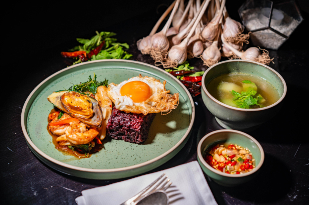 Dining Offers l Crowne Plaza Vientiane